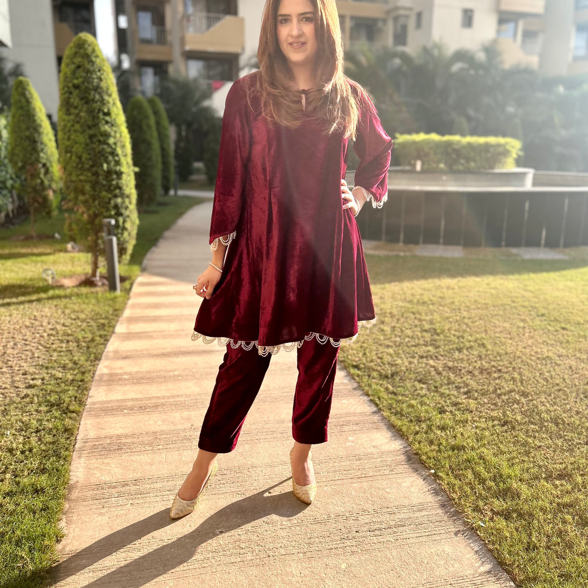 MAROON PEARL HANGING SET – Anandi Luxe